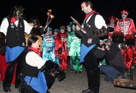 Reichenbacher stauben erstmals ihre Masken ab
