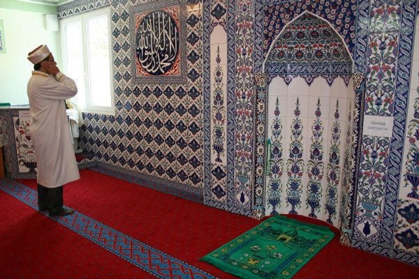 Moschee erstrahlt in orientalischem Glanz