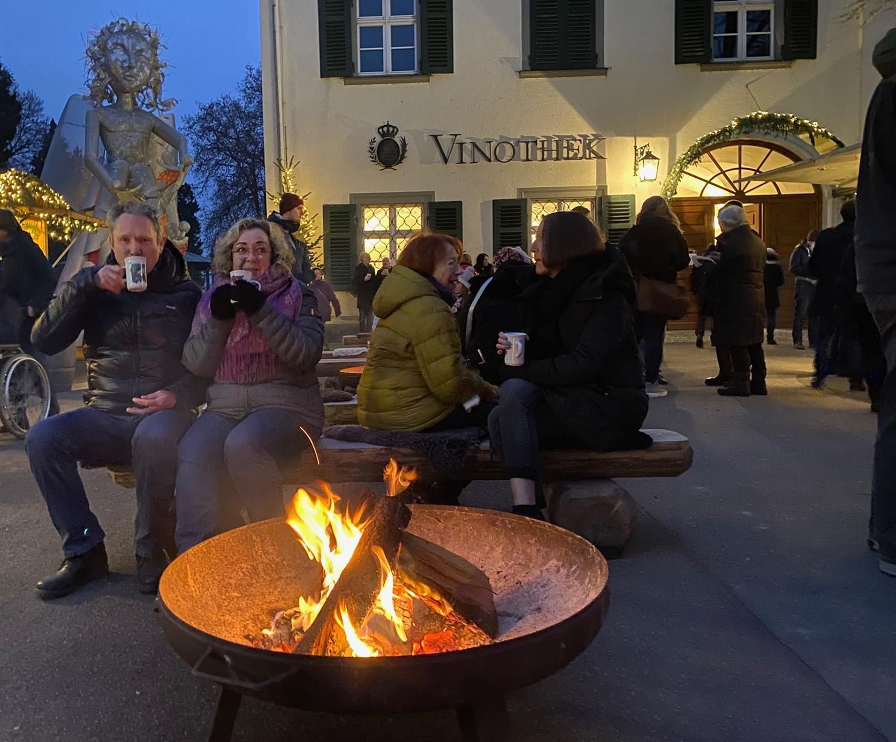 Stimmungsvoller Auftakt für Advent am Schloss