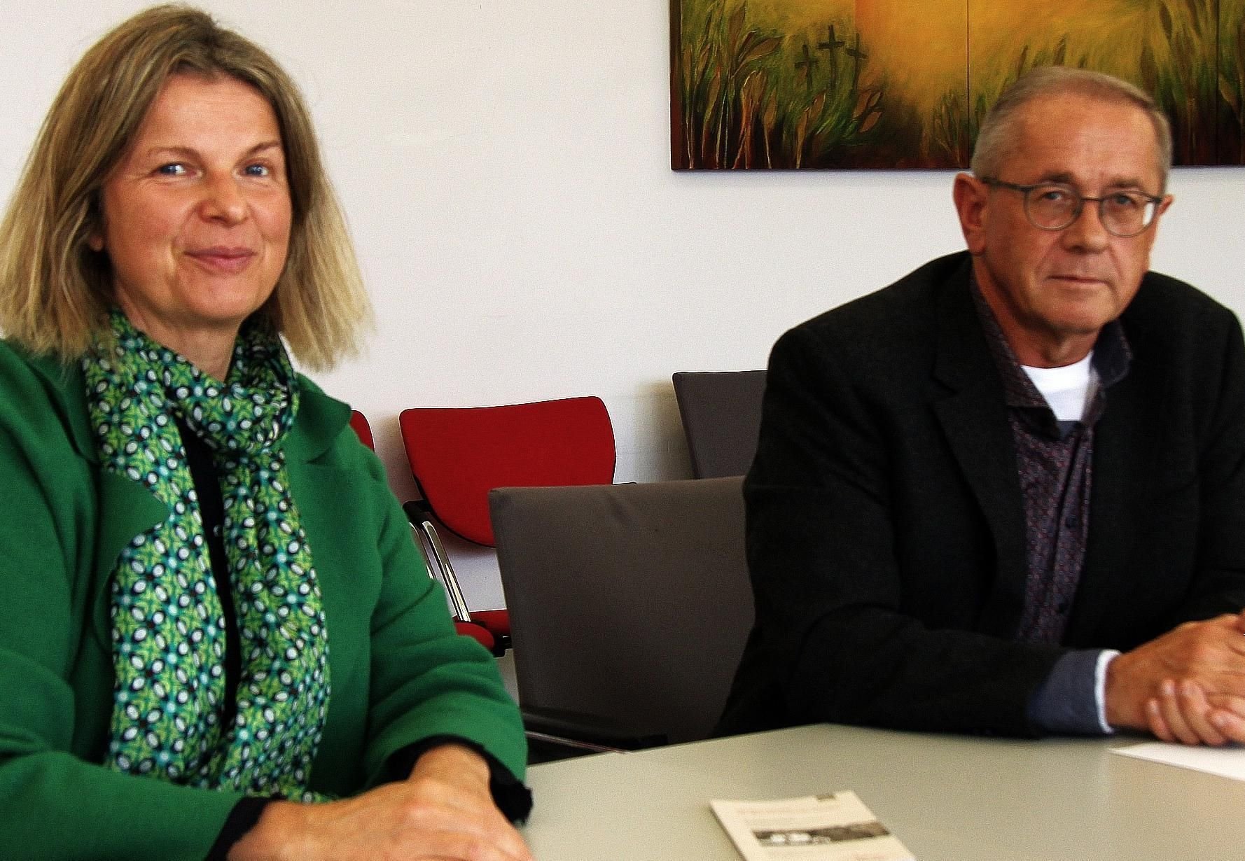 Stolpersteine: Vier besondere Pflastersteine sollen in Neuler an NS ...