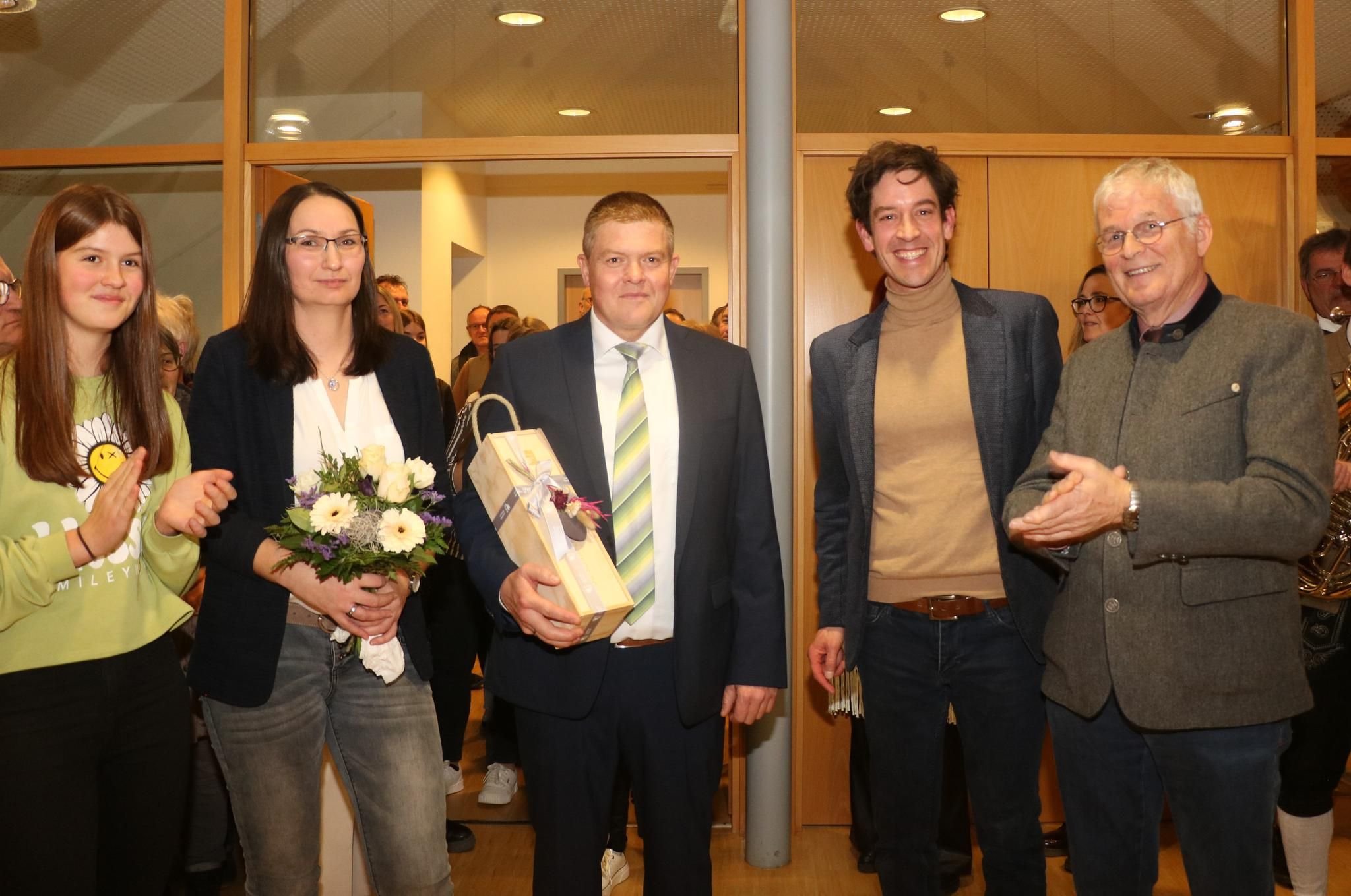 Marc Hoffmann gewinnt Maselheimer Bürgermeisterwahl