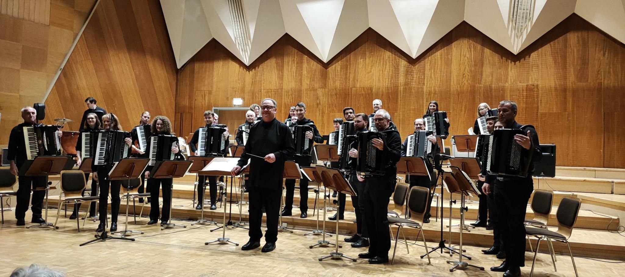 Eric Dann präsentiert Jazz auf dem Akkordeon