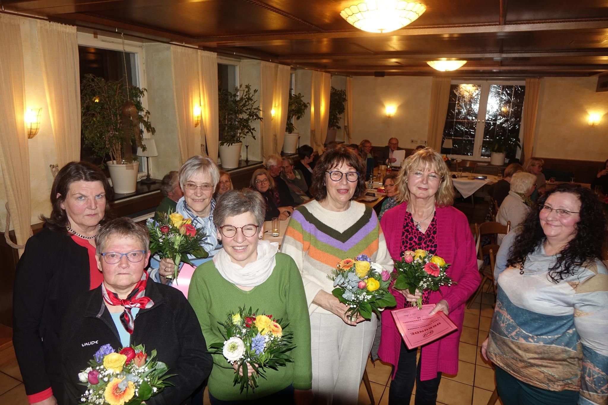 Sängerkranz ehrt verdiente Mitglieder