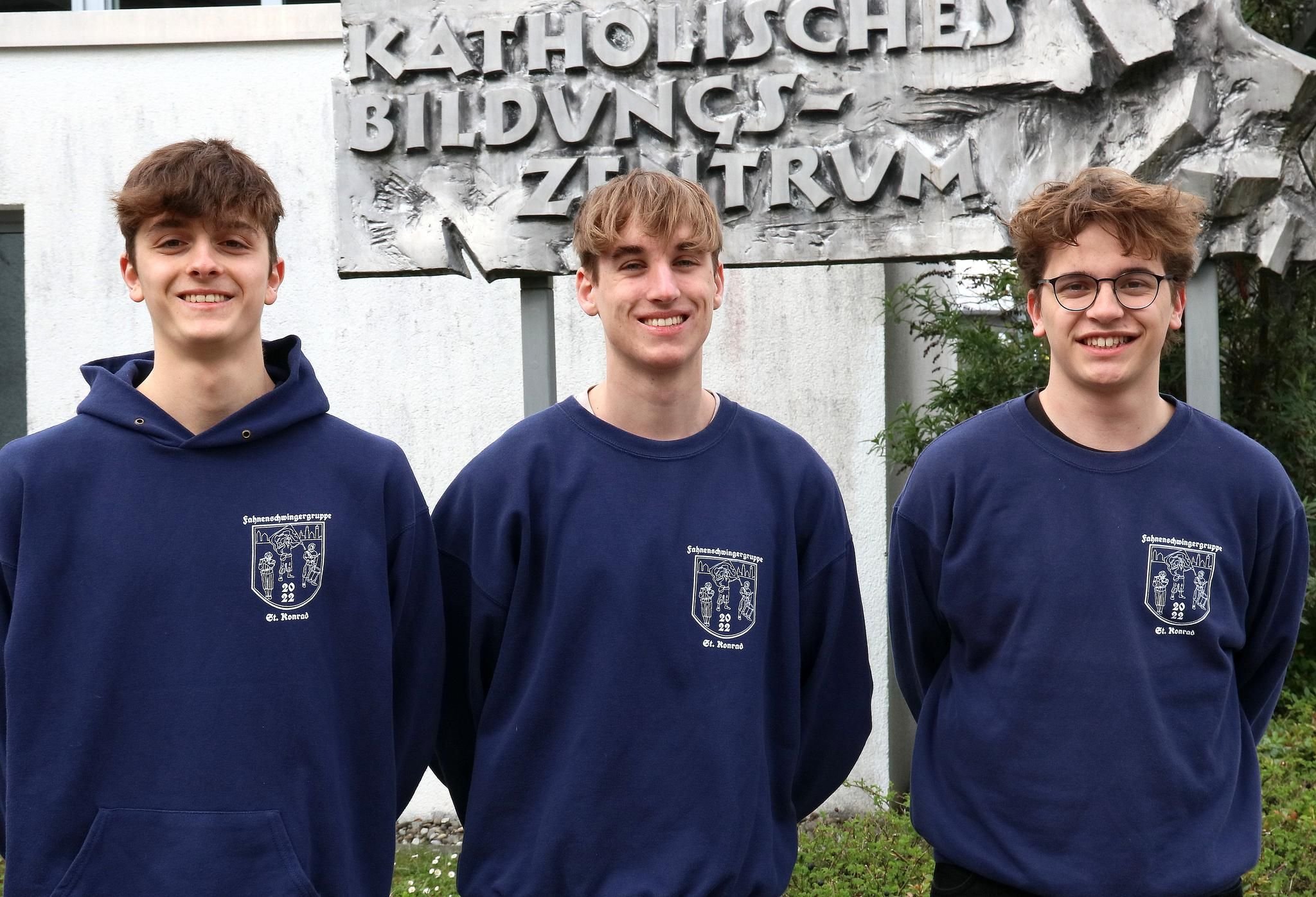 Führungsriege der Fahnenschwingergruppe St. Konrad