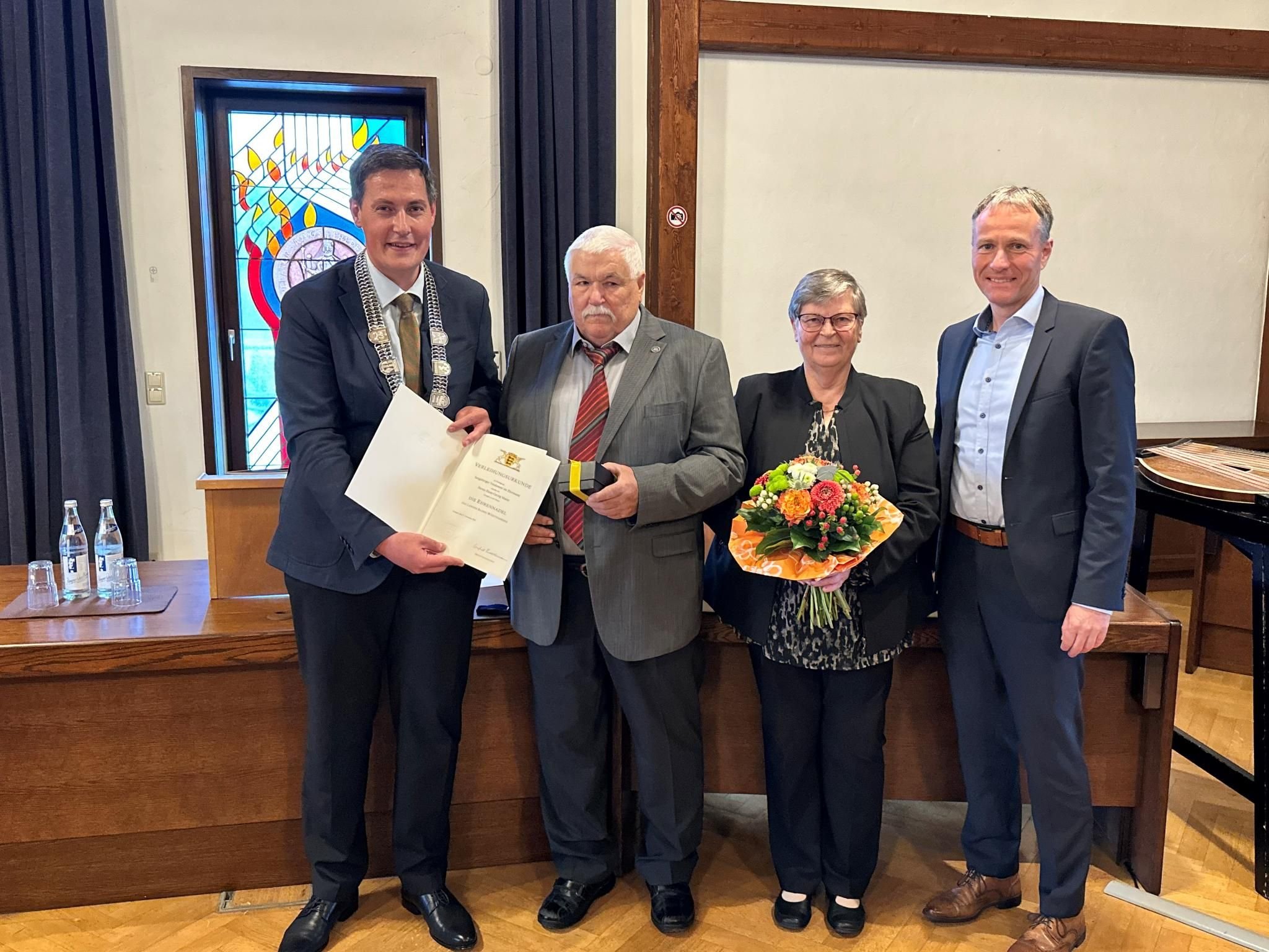 Hans–Georg Maier erhält Ehrennadel des Landes Baden–Württemberg