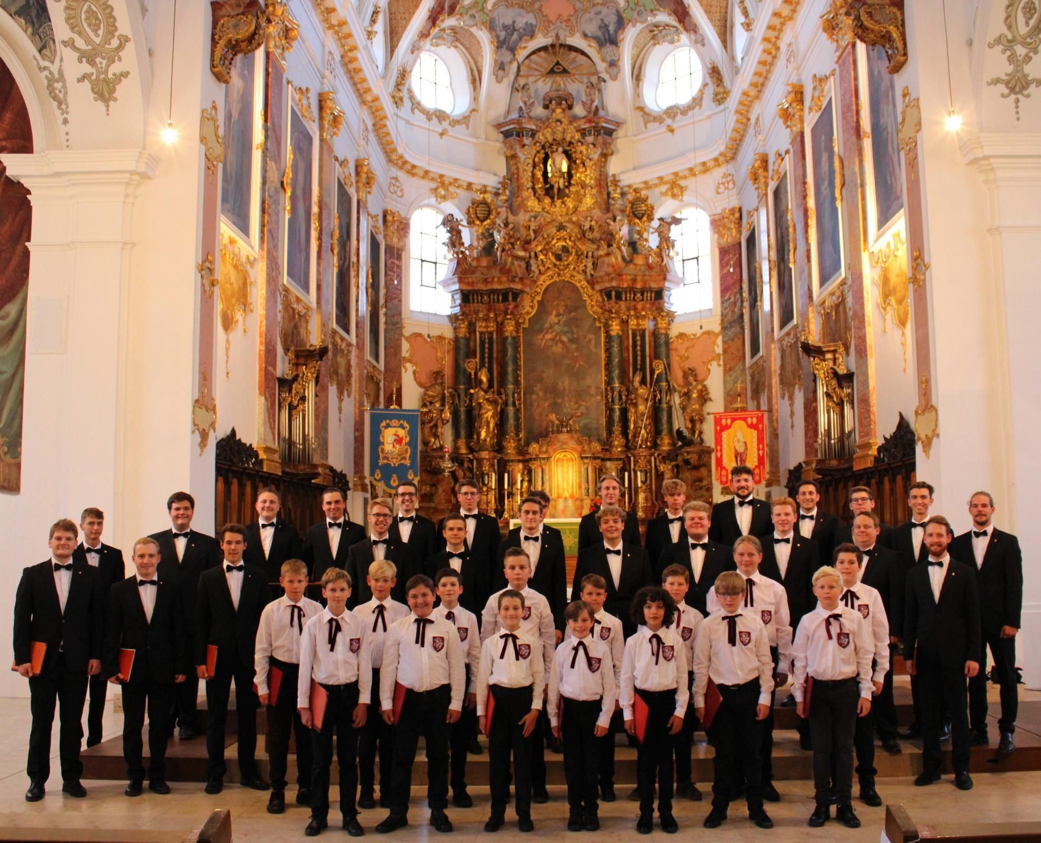 Chorknaben singen am Sonntag