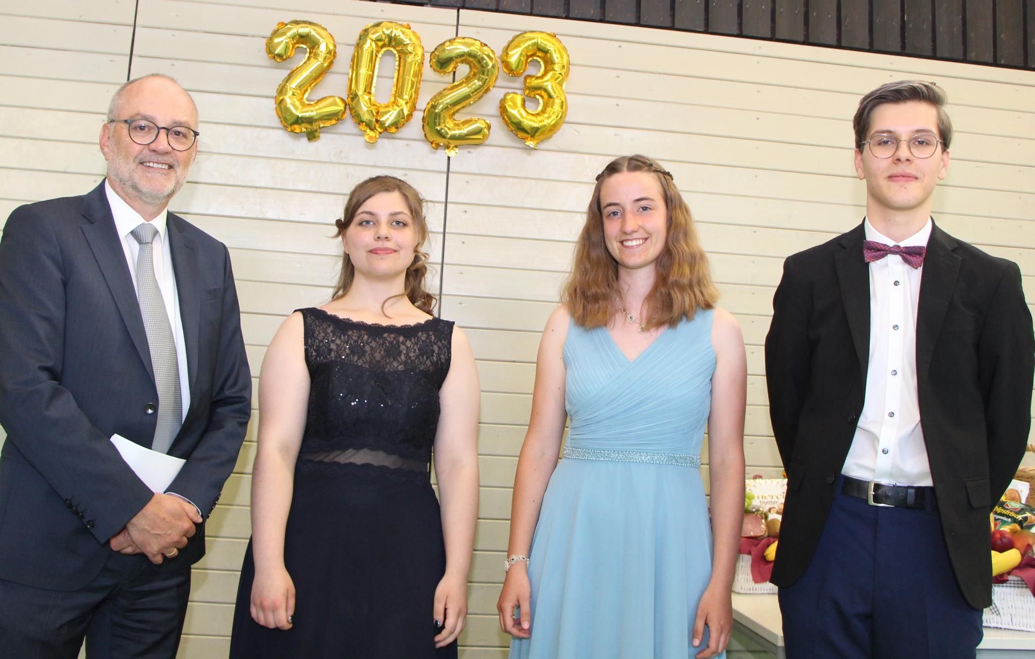 Salvatorkolleg überreicht Abizeugnisse