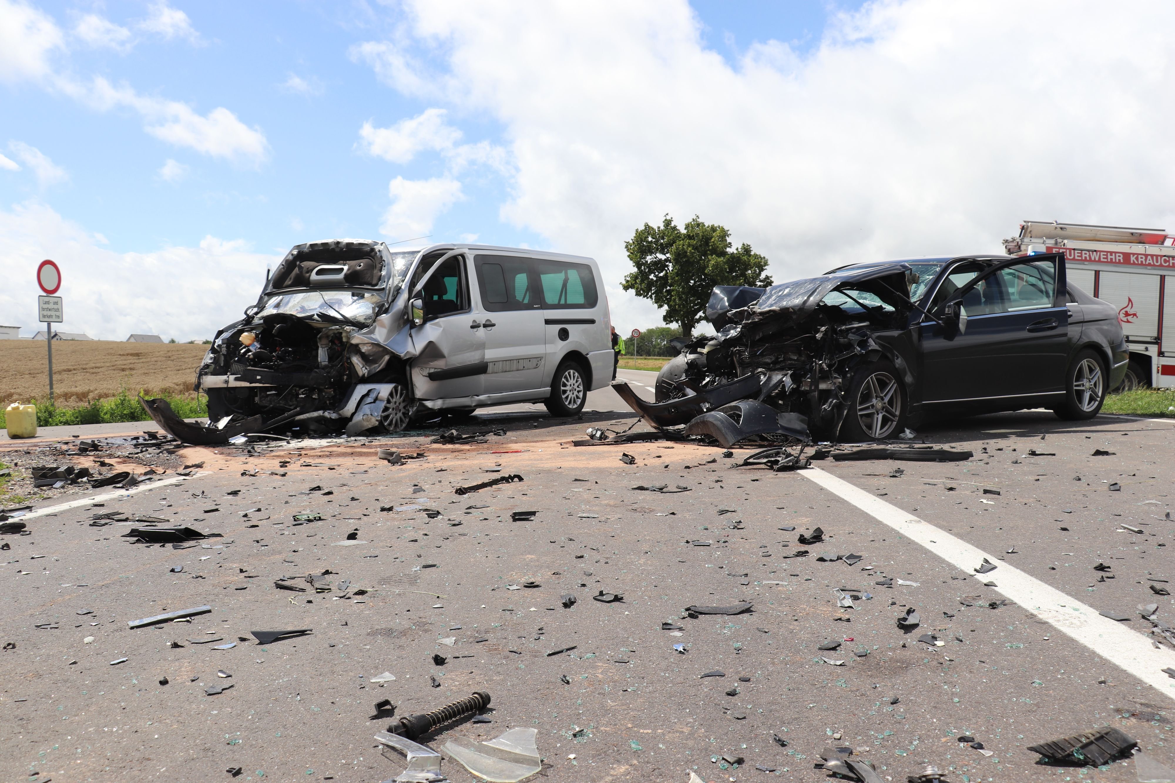 Unfall auf B311 bei Krauchenwies - Straße voll gesperrt