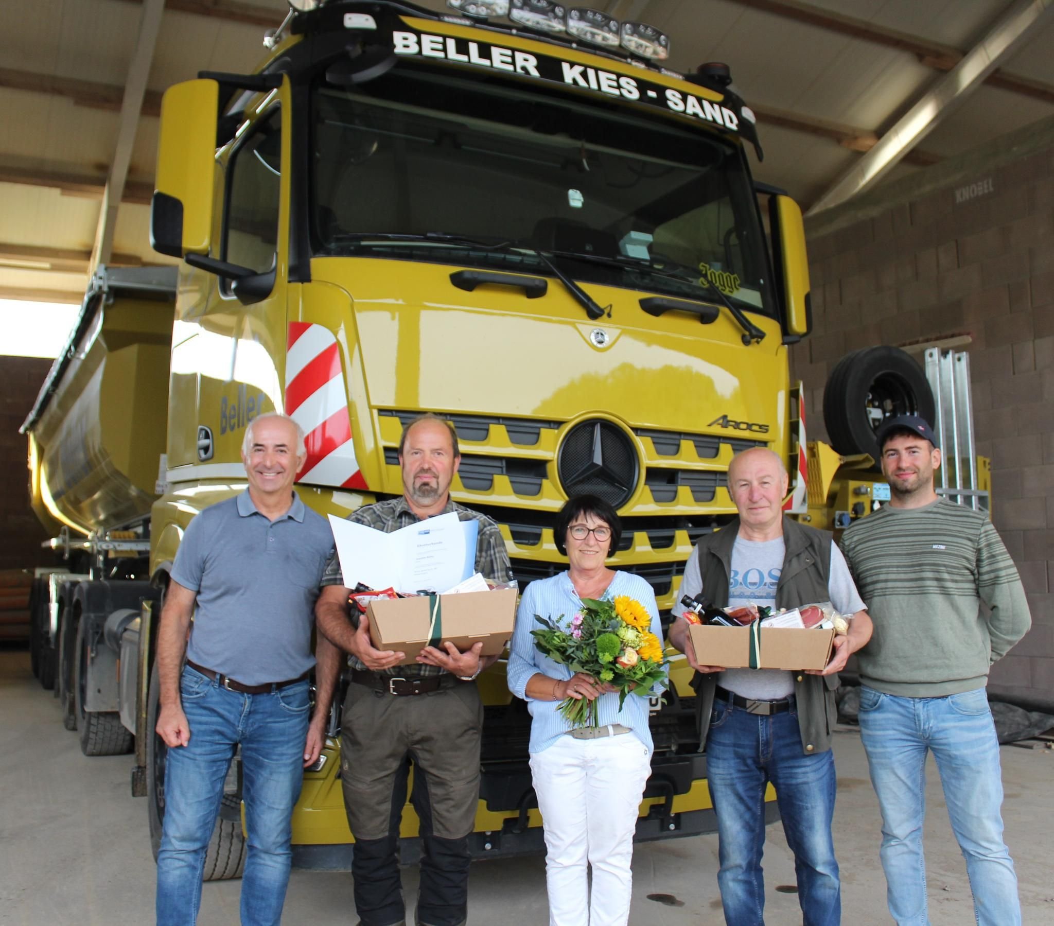 Beller verabschiedet vier Mitarbeiter in den Ruhestand