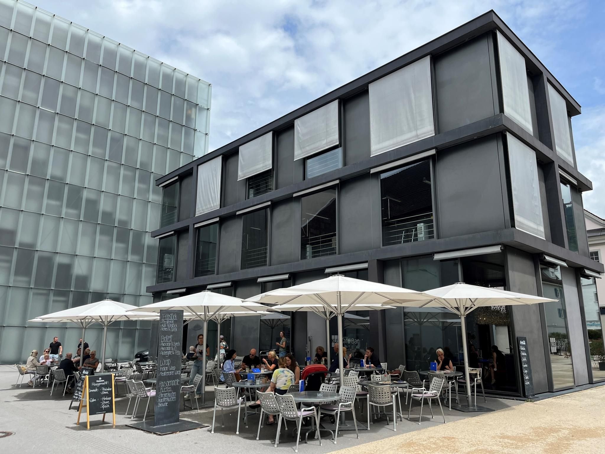 Sommerserie Museumscafés: Die Kunst der Pause im KUB–Café