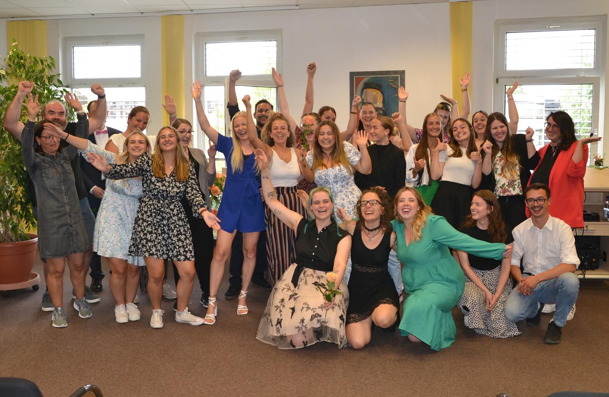 25 junge Fachkräfte starten ihre Karriere am MCB