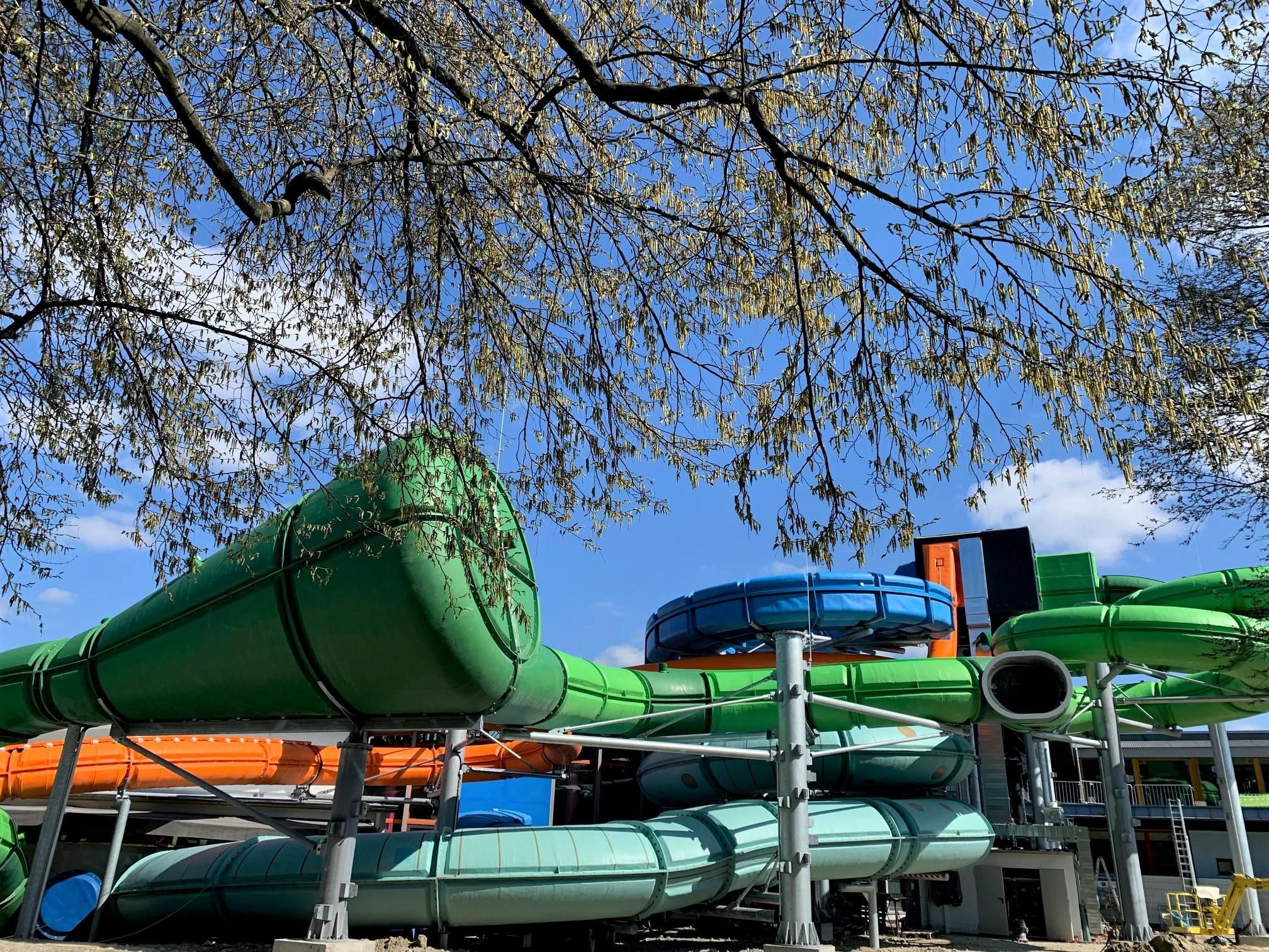 Rutschen Donaubad Neu–Ulm: Wann wird endlich eröffnet?