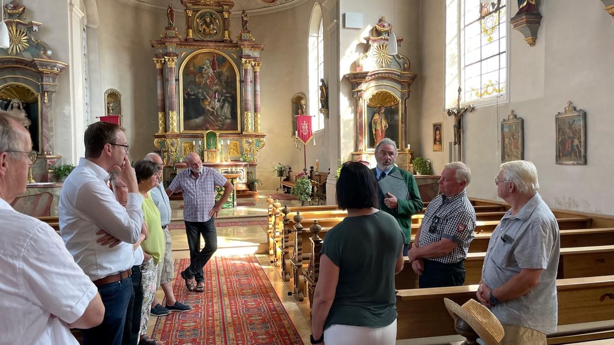 Pfarrkirche in Ringschnait erstrahlt zum 300. Geburtstag in neuem Glanz