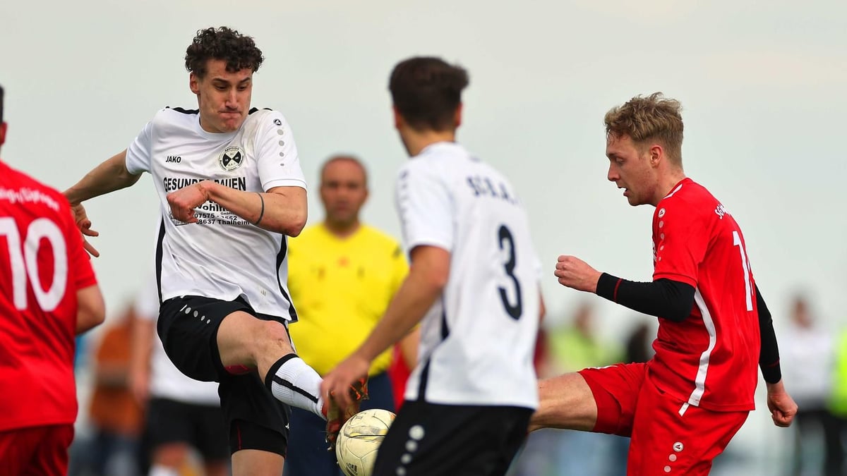 Tim Schell gelingen sechs Tore für die SG Buchheim