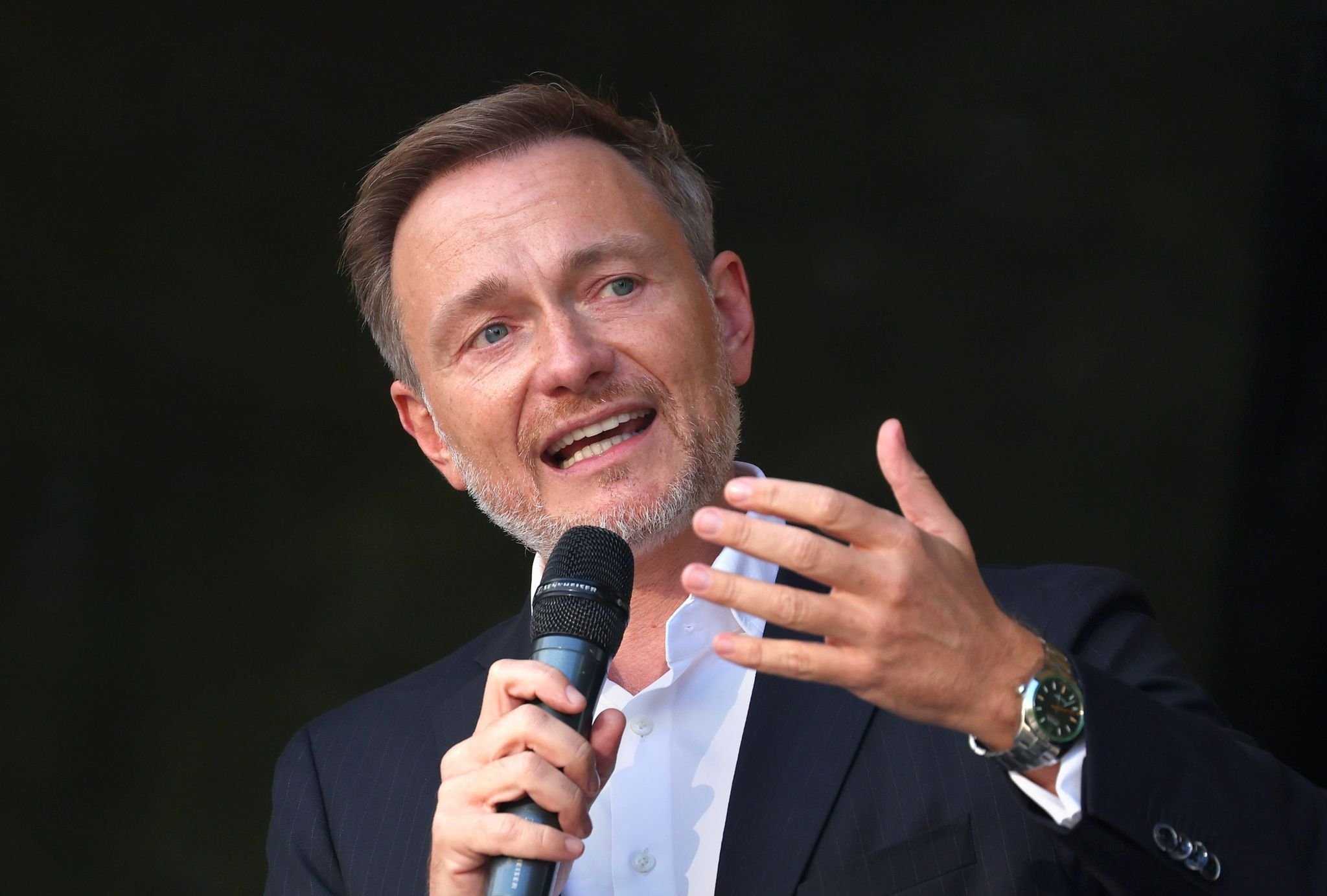 Lindner verteidigt Porsche–Leidenschaft und Sylt–Hochzeit