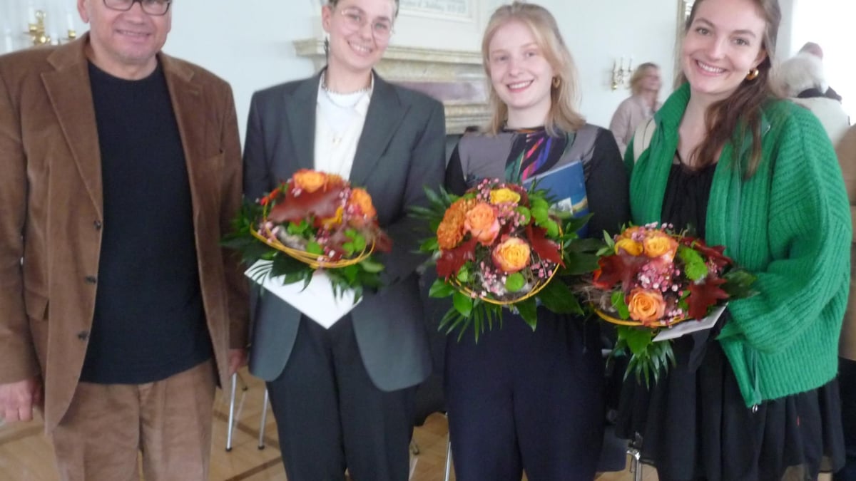 Gemeinde Kißlegg zeichnet drei junge Künstlerinnen aus