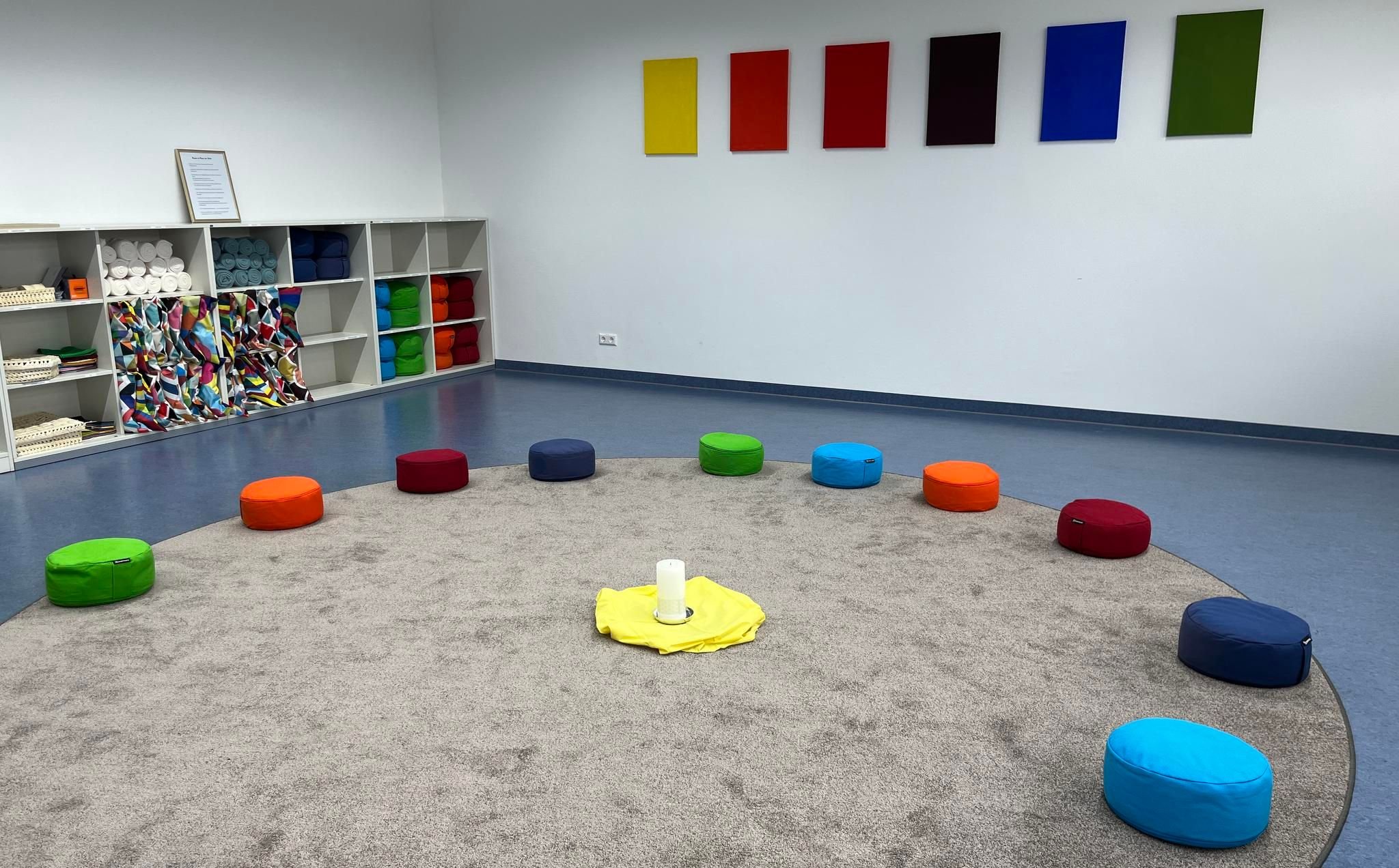 „Raum der Stille“ an der Schule an der Donauschleife