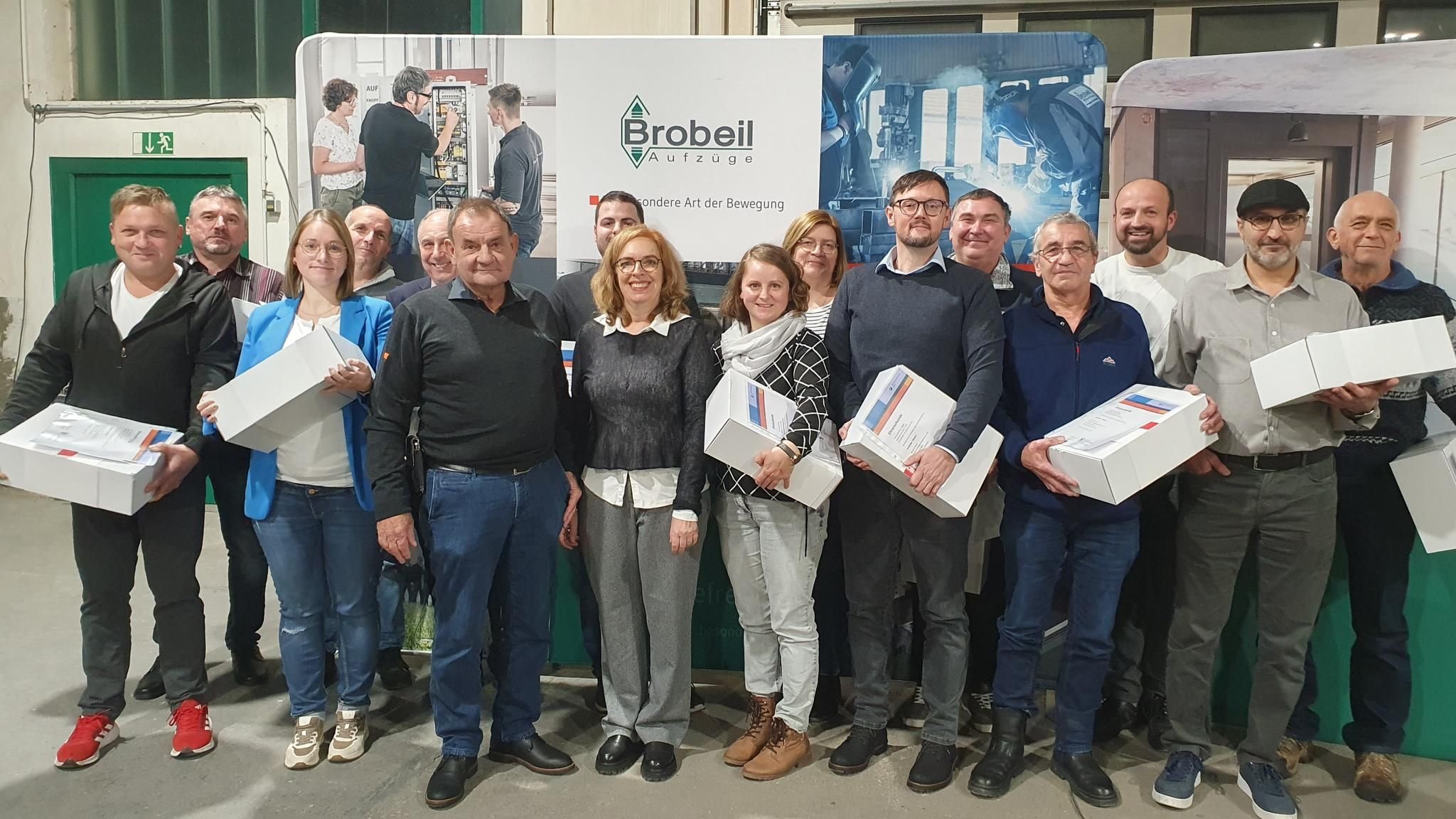 Brobeil Aufzüge ehrt langjährige Mitarbeiter
