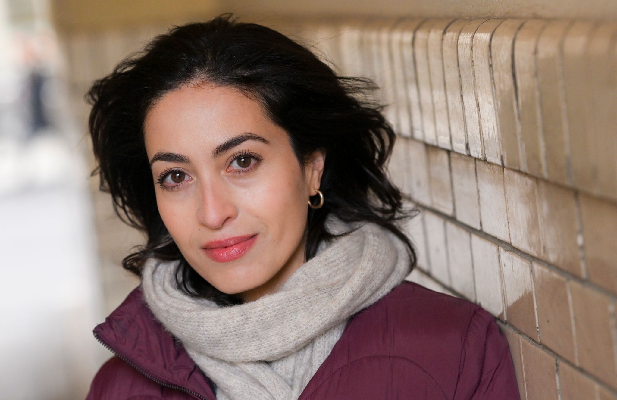 Schauspielerin Sabrina Amali und der Alarm beim Brötchenkauf