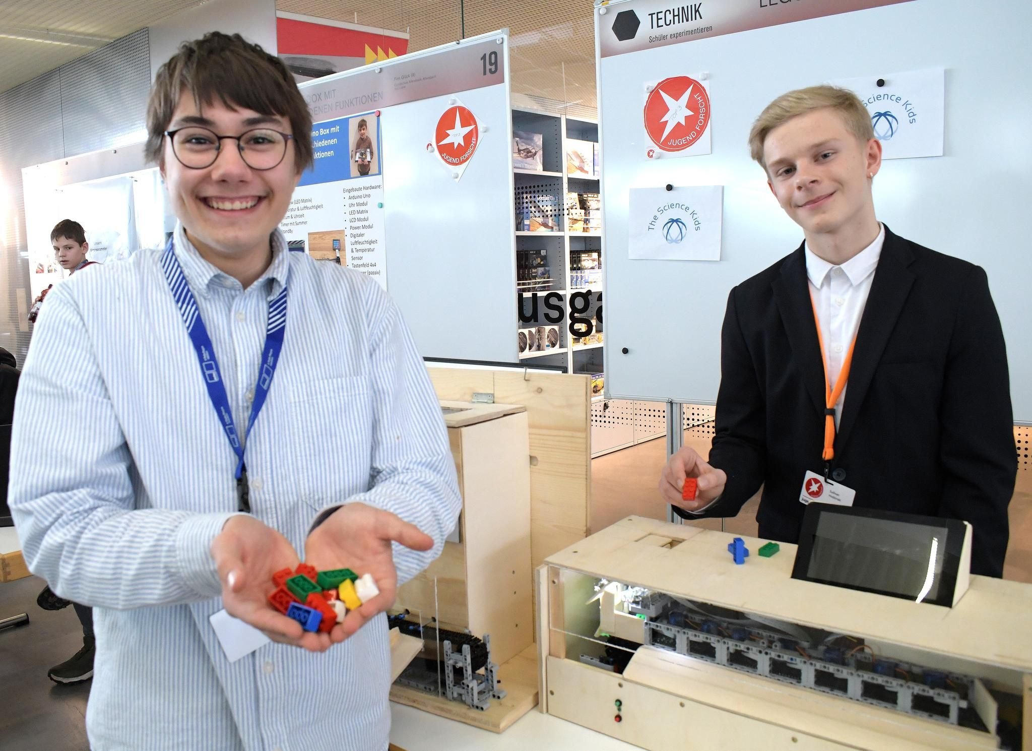 Friedrichshafen: Schüler erfinden Lego-Sortiermaschine