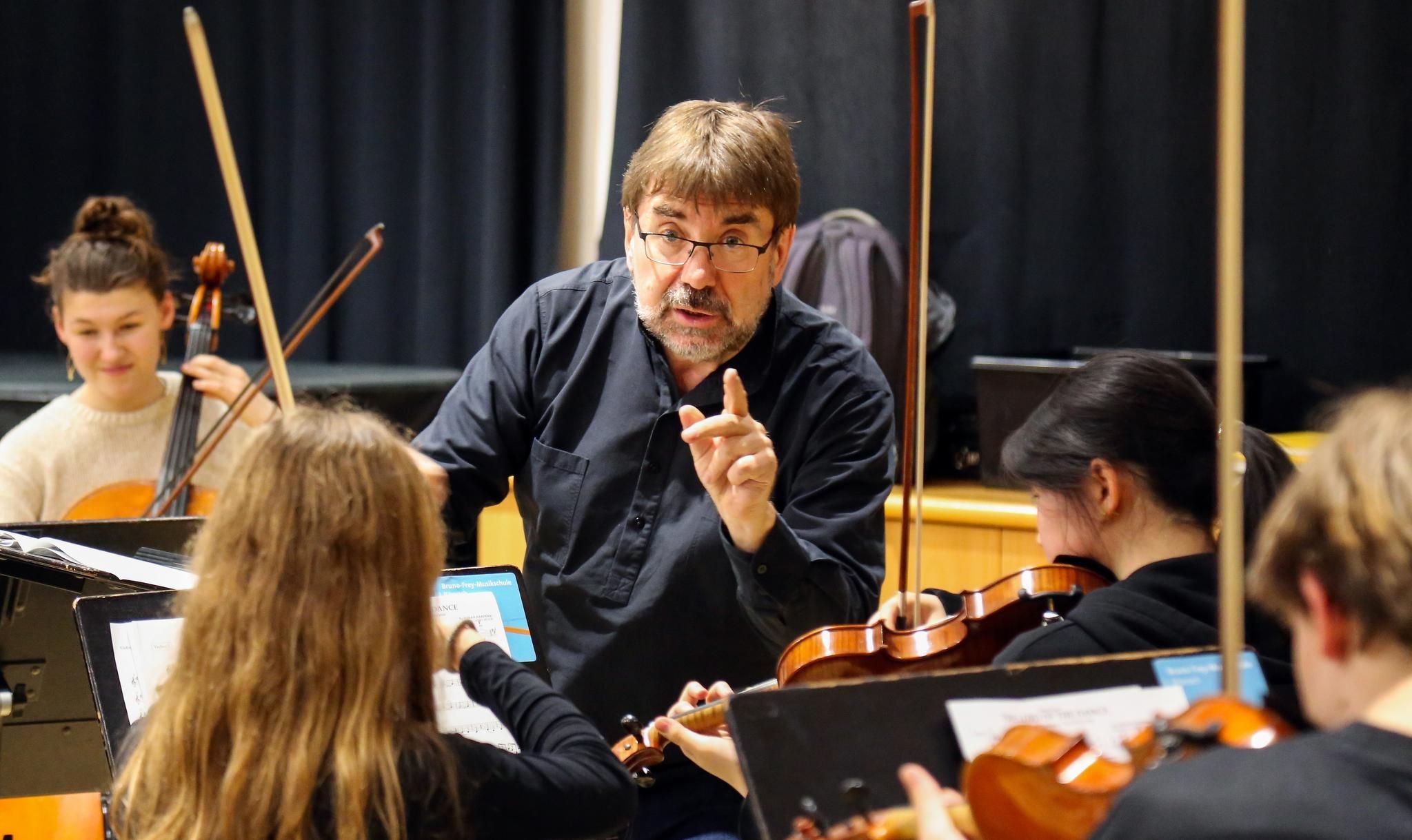 Biberach: Günther Luderer dirigiert Orchester zum letzten Mal