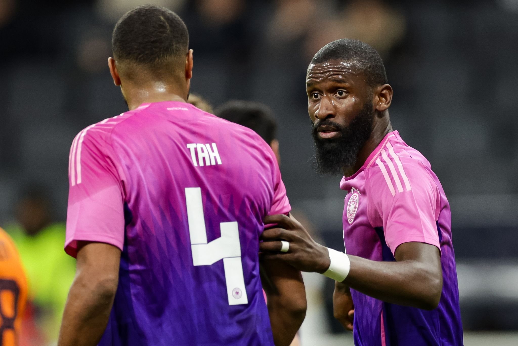 Nazi-Zeichen: Erinnert Rückennummer 44 bei DFB-Trikot an SS?