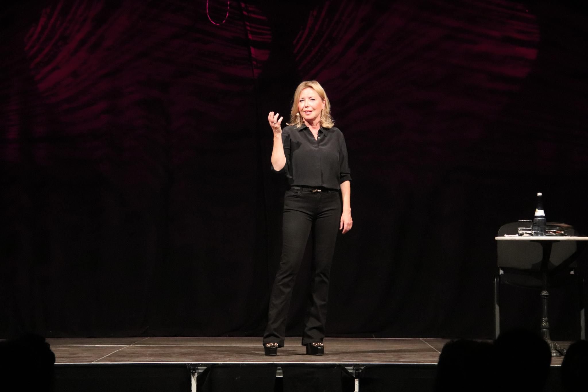 Simone Solga im Ulmer Zelt