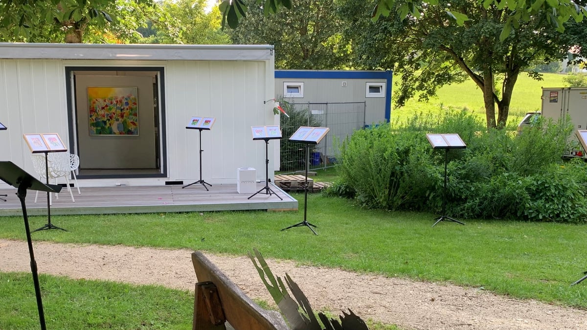 Paul Groll zeigt, wie er malt und was er malt