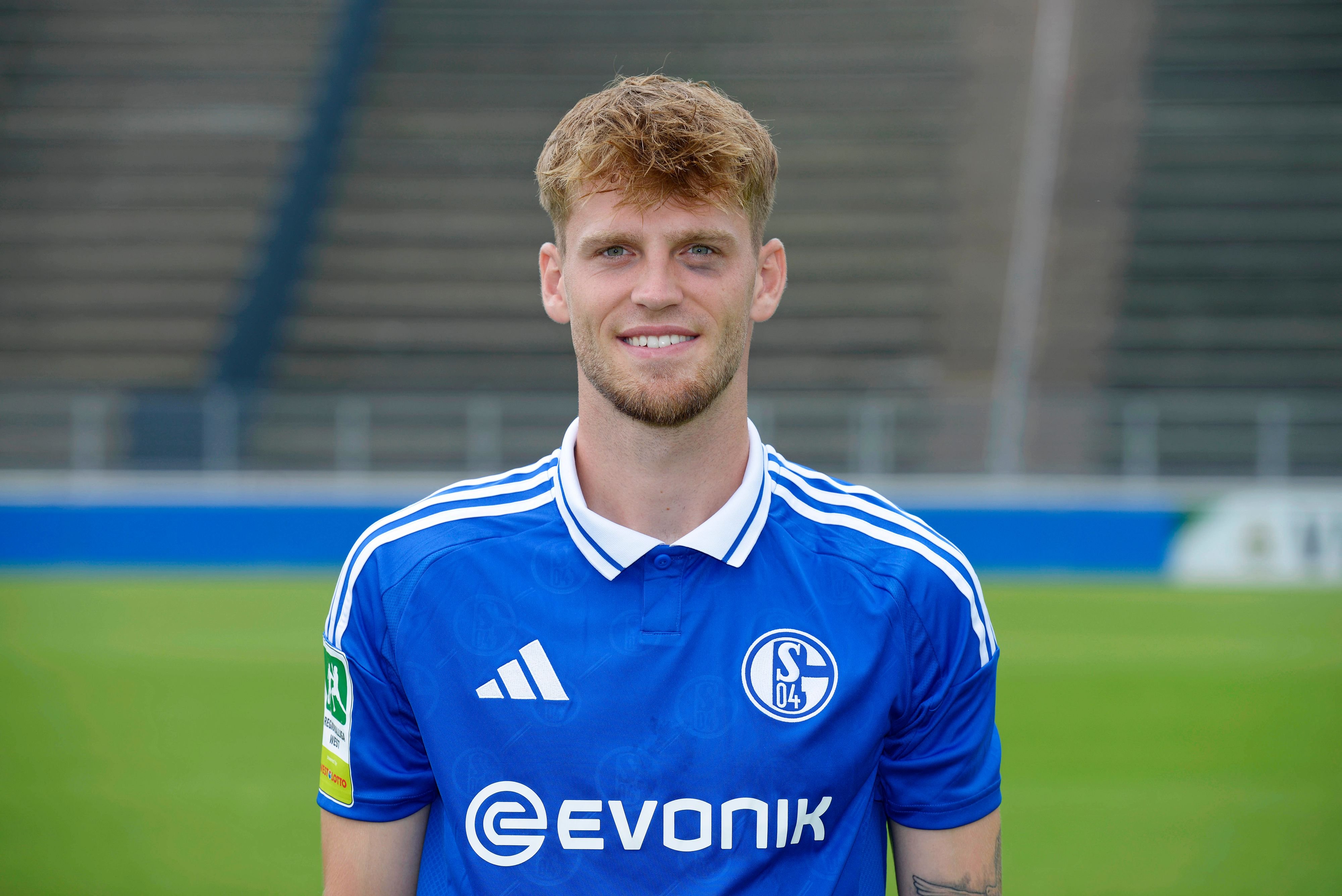 Tim Schmidt feiert Schalke-Premiere