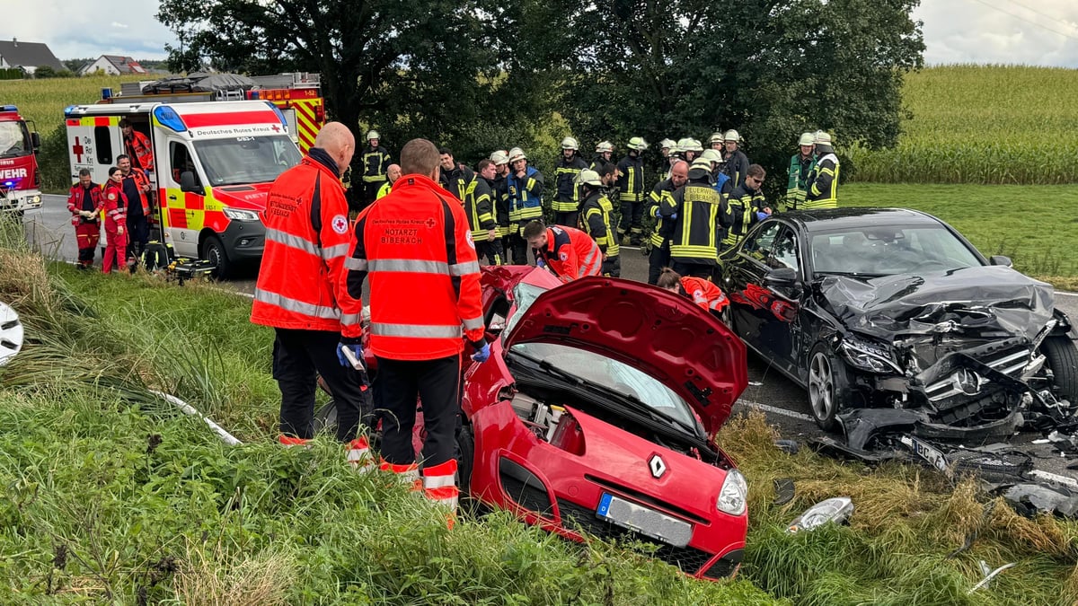 Biberach: 18-jähriger Autofahrer verunglückt tödlich auf B312