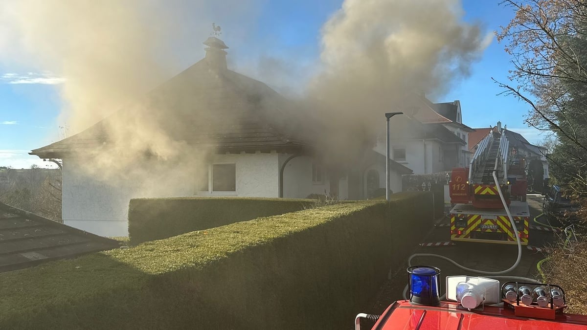 Enormer Schaden: Wohnhaus nach Brand nicht mehr bewohnbar
