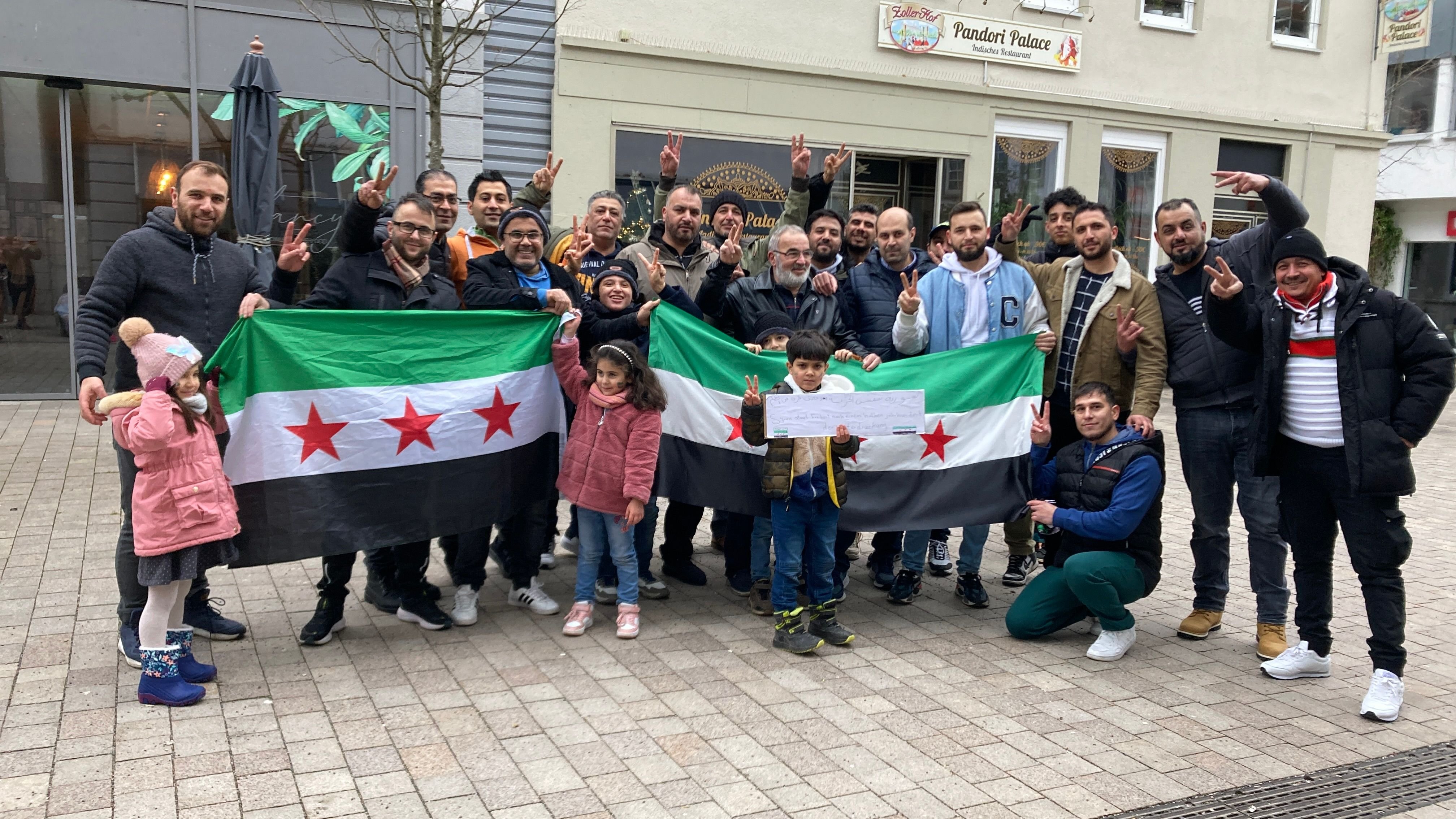 Nach Sturz Assads: Syrer feiern in Tuttlingen