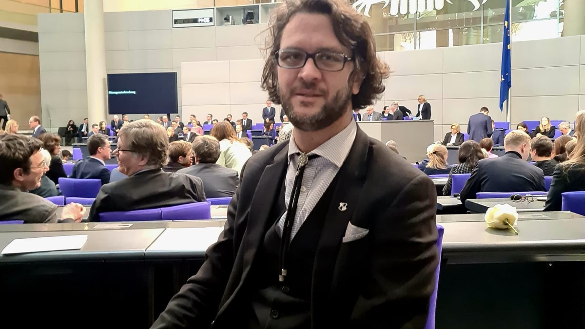 Kretschmann-Sohn zieht in Bundestag ein - und sogleich wieder aus