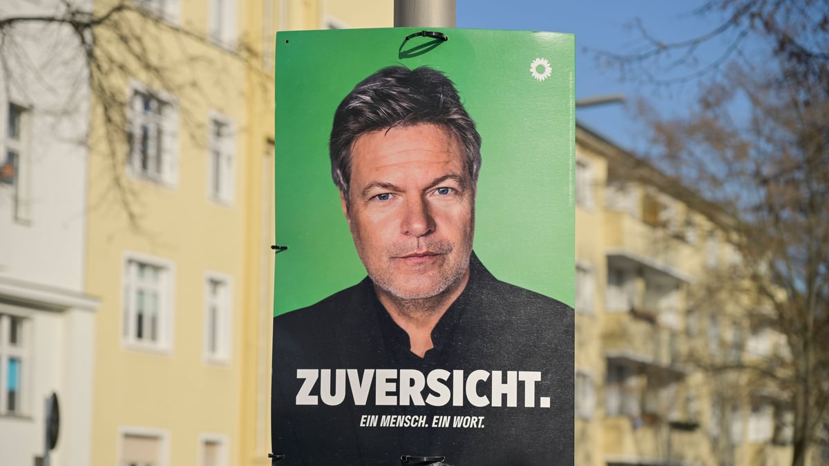 Wahlplakate der Parteien. Das sind die Botschaften