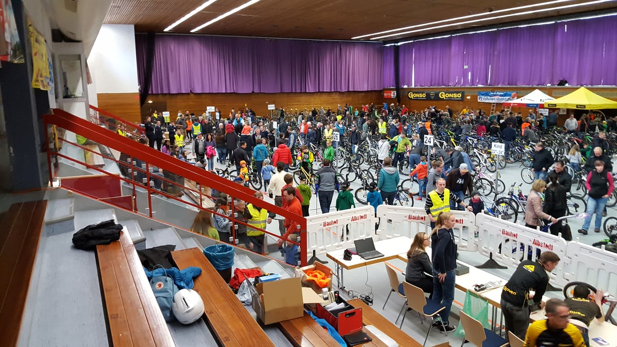 42. RSG-Radbörse in der Zollern-Alb-Halle