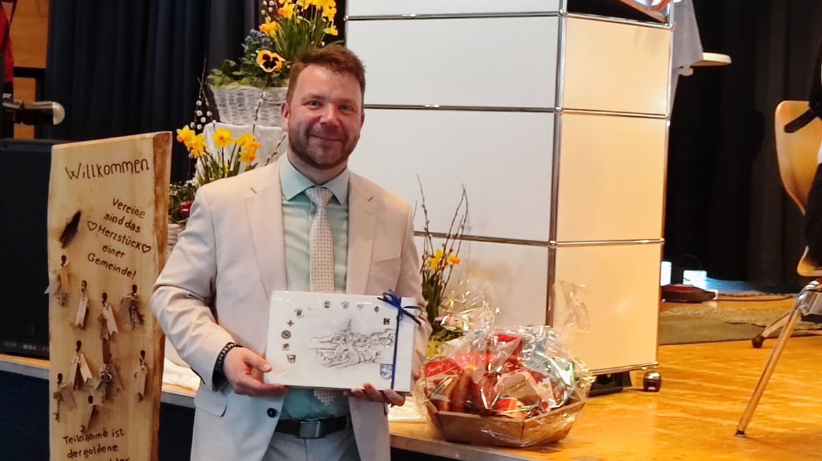 Bürgermeister Ralf Sulzmann ins Amt eingesetzt