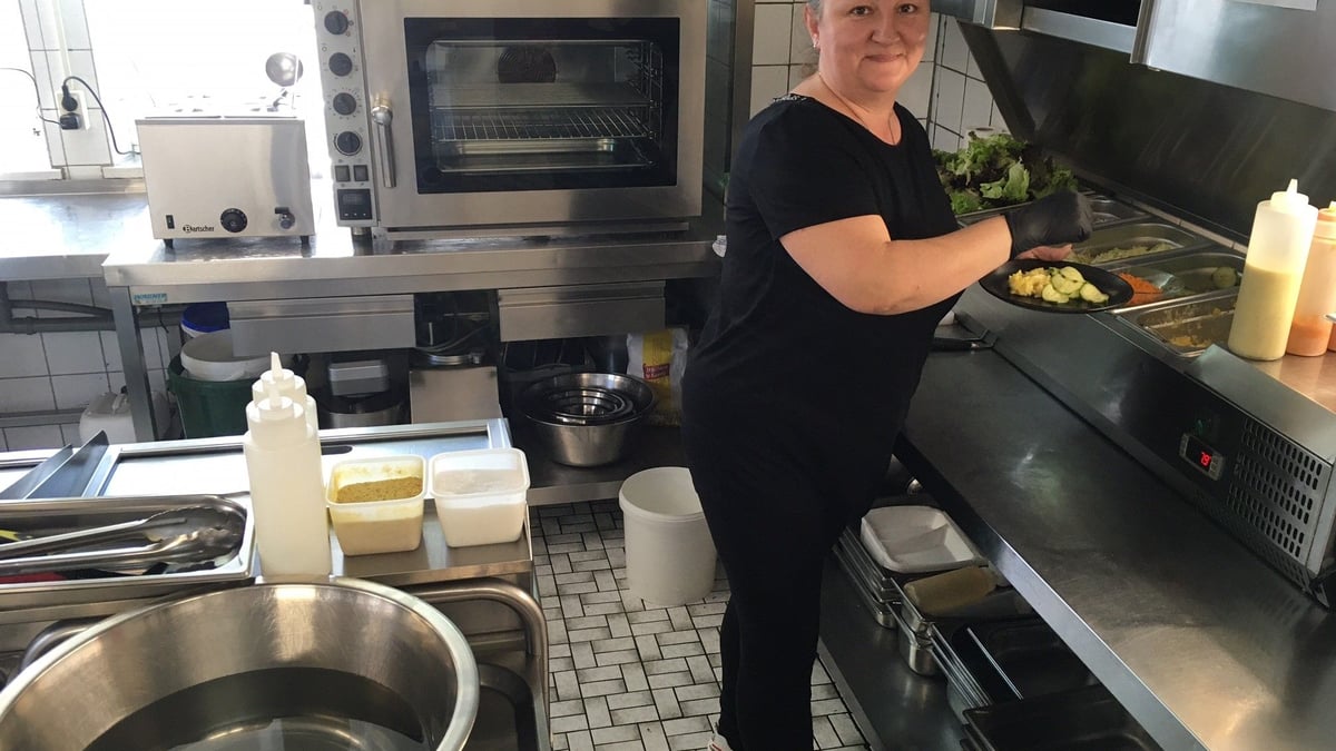 Train Station Brawl Threatens Local Inn - www.world-today-journal.com ...