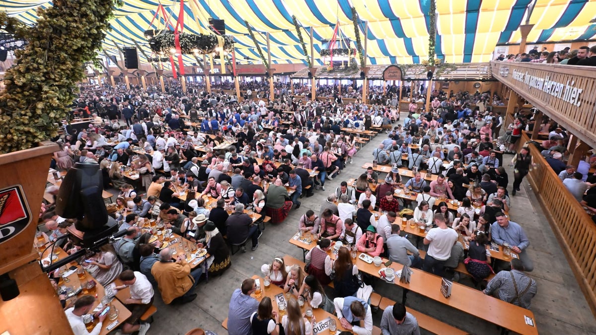 Positive Zwischenbilanz: Über zwei Millionen Besucher auf dem Wasen